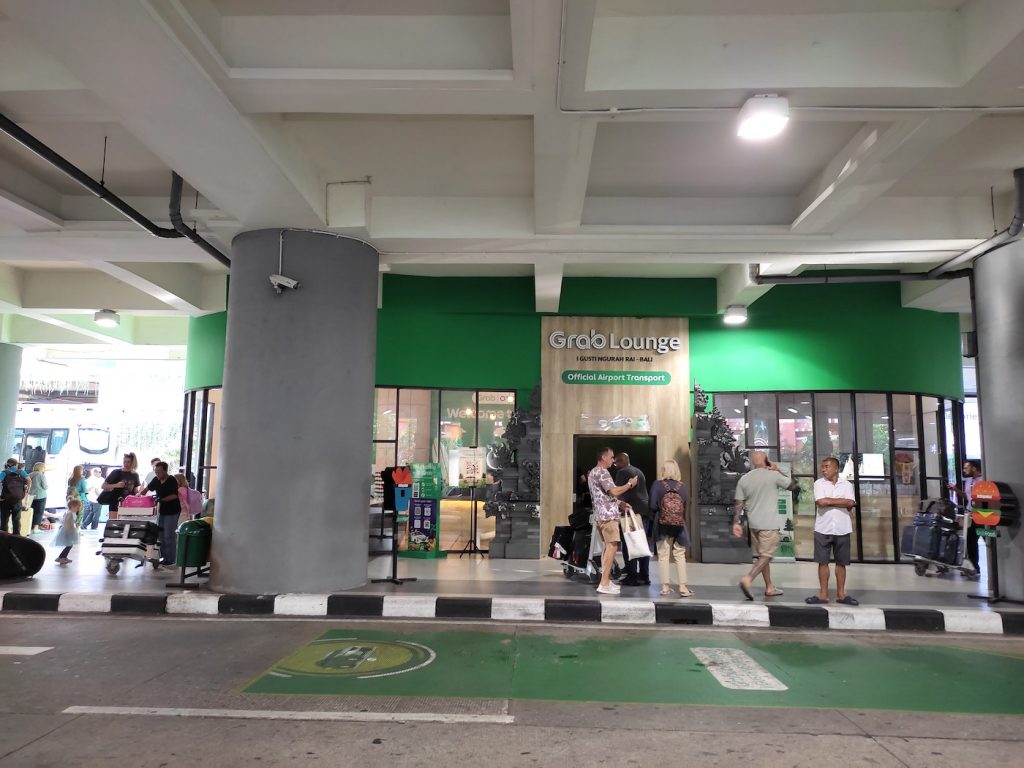 【2023年版】バリ島空港からホテルまでの移動手段と料金 | バリ倶楽部